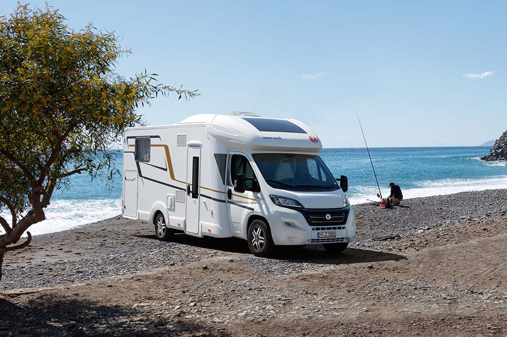 Eura Mobil Profila RS 695 - www.careiwo.de