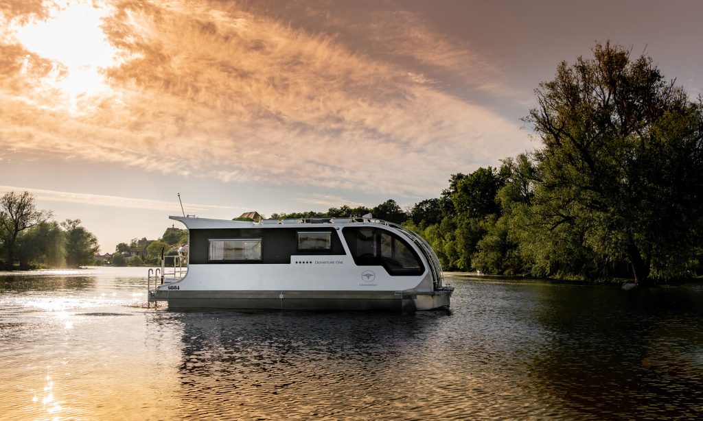Caravanboat - Mit dem Wohnwagen in See stechen - Careiwo.de Marktplatz ...