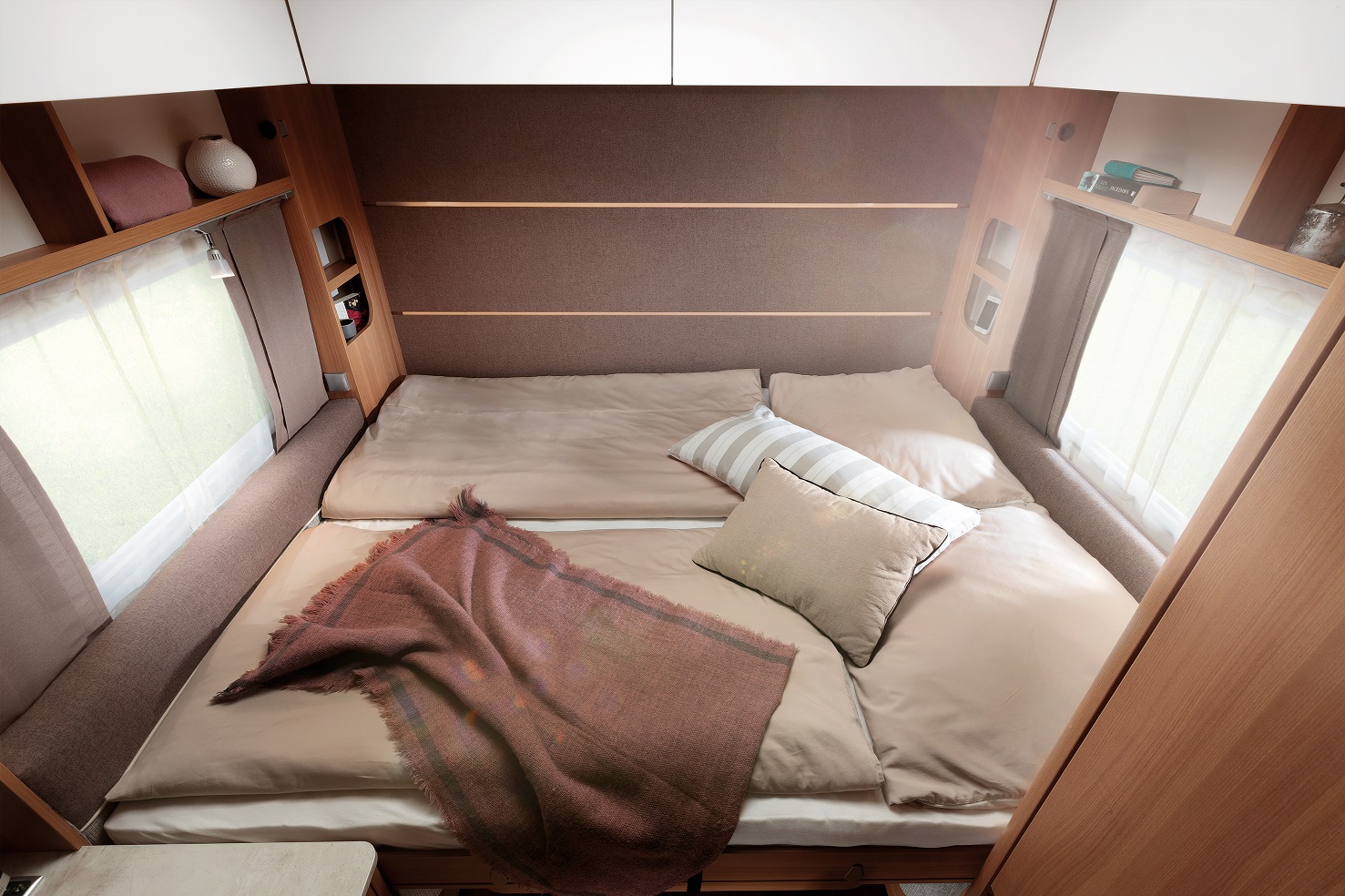 LMC Style 400F – Kompakter Caravan mit Klappbett - www.careiwo.de